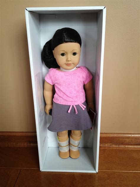 41 Lt Skin Blackbrown Curly Hair Green Eyes American Girl