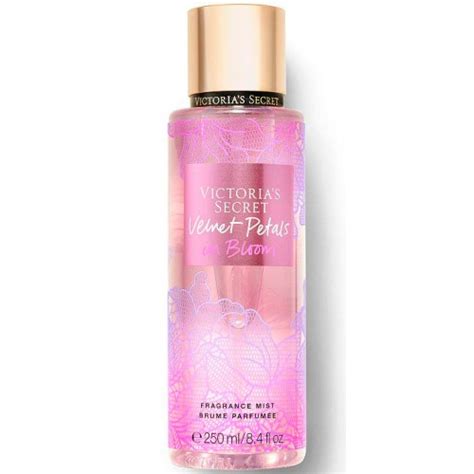 Victoria's Secret Velvet Petals in Bloom - Парфюмированный спрей купить ...