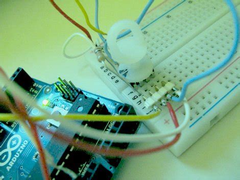 Arduino Uno BIOS Flasher 猫咪成人