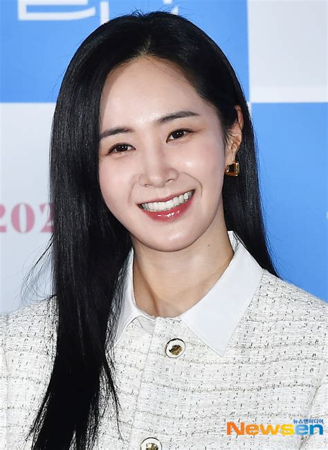 권유리 지금 당신에게 하이파이브 포토엔hd 손에 잡히는 뉴스 눈에 보이는 뉴스 뉴스엔