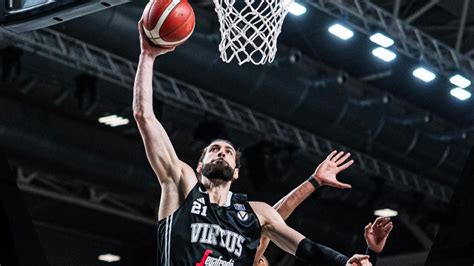 თორნიკე შენგელიას 14 ქულა სერია A ში