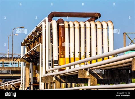 Commercial Pipelines Production Hi Res Stock Photography And Images Alamy