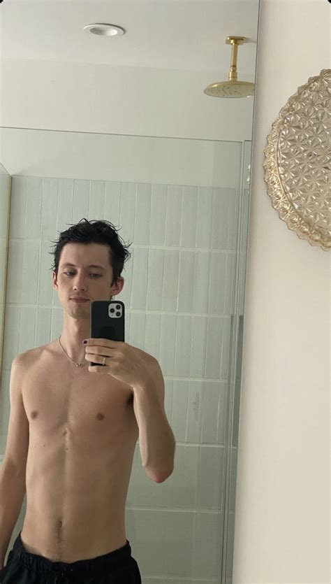 Troye Sivan Shirtless