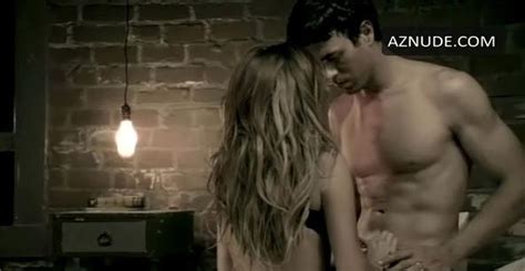 Enrique Iglesias Nude And Sexy Photo Collection AZNude Men