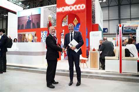 Salon Fitur Lonmt Signe Plusieurs Accords Avec Les Opérateurs