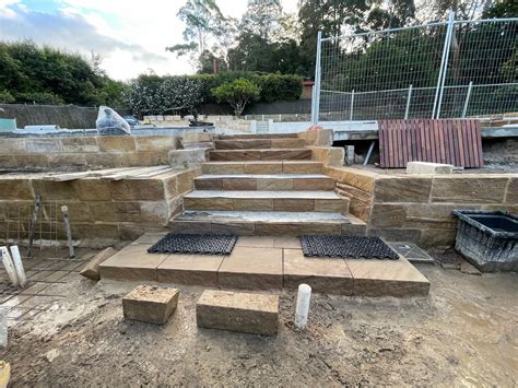 Hydra Split Blocks And Sandstone Log Retaining Walls Project