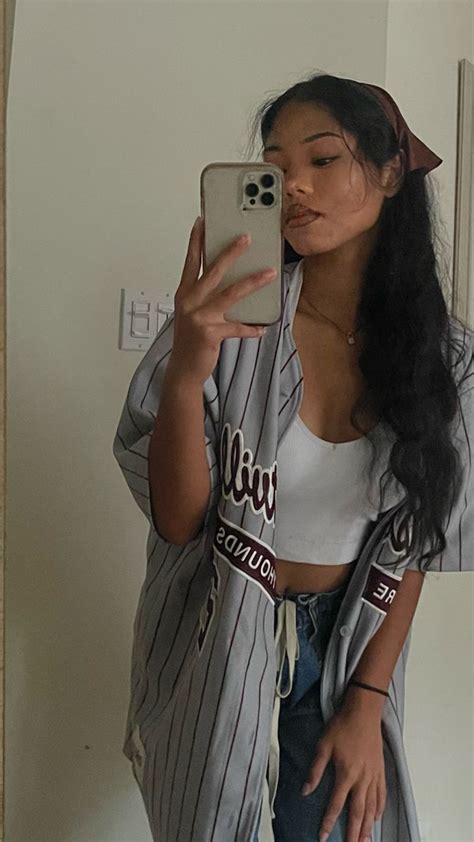 Pin By 𓆝 𓆟 Alexis 𓆞𓆝 On Fits Mirror Selfie Selfie Fitness