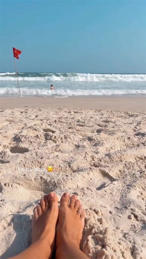 Samia Abreu Feet