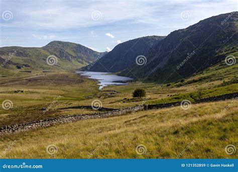 Cwm Eigiau View Stock Image Image Of Hill Snowdonia 121352859