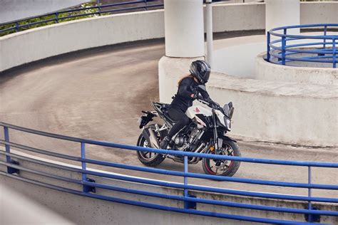 Verleihmotorrad Honda CB500 Hornet vom Händler Auto Hermes GmbH Co