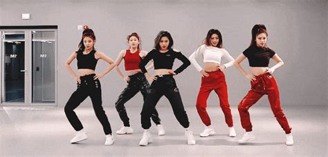 Itzy Dance