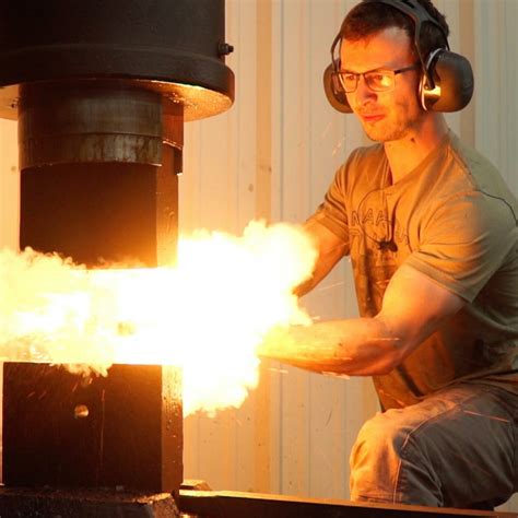 Master Bladesmith Liam Hoffman — Profoundly Pointless