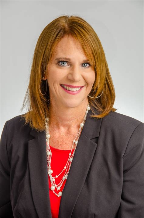 Ruth Hutt Broker Cressy And Everett Real Estate South Bend In