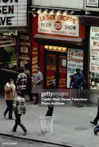 Nyc Peep Show Photos And Premium High Res Pictures Getty Images