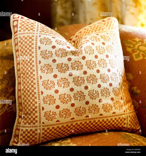 Cushion Hi Res Stock Photography And Images Alamy