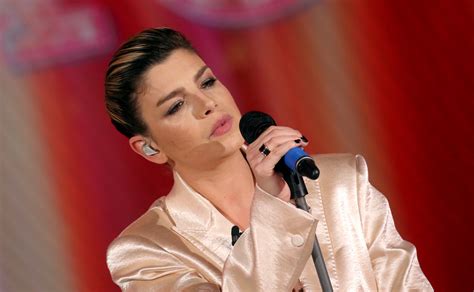 Sanremo 2020 La Scaletta Serata Per Serata I Cantanti E Gli Ospiti