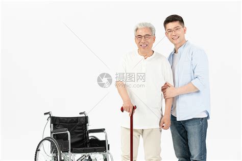 中年儿子陪伴老年父亲高清图片下载 正版图片501615785 摄图网