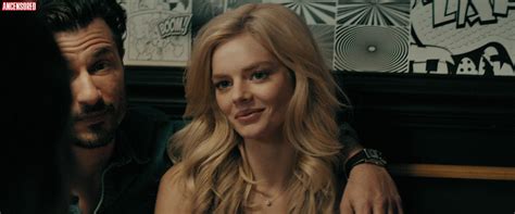 Samara Weaving Nue Dans Last Moment Of Clarity