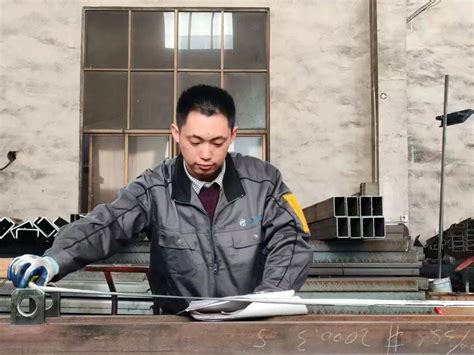 吾论如何成长讲坛丨爱岗敬业最好的模式严谨认真是标配创新求变是高配坚守本心是顶配 工作 焊接 公司