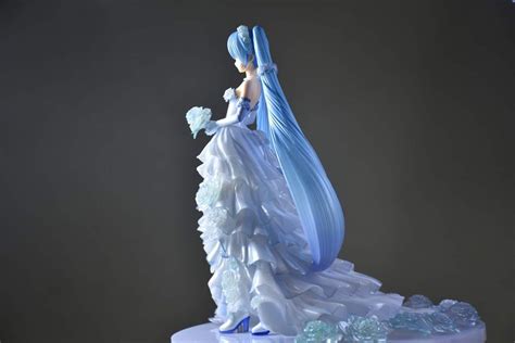 Hatsune Miku Wedding Dress Ver Hobbies Toys Toys Games On Carousell