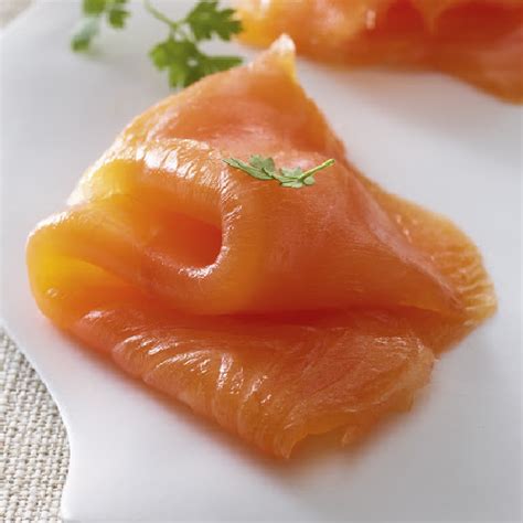 Grand Filet de TRUITE des Pyrénées FUMÉ au bois de hêtre et tranché