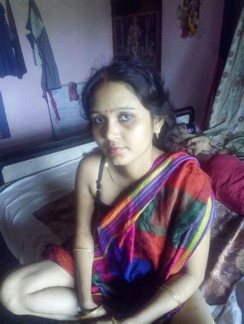 দিদিকে চুদতে গিয়ে মাকে চুদে ফেললাম Bengali Sex Storys