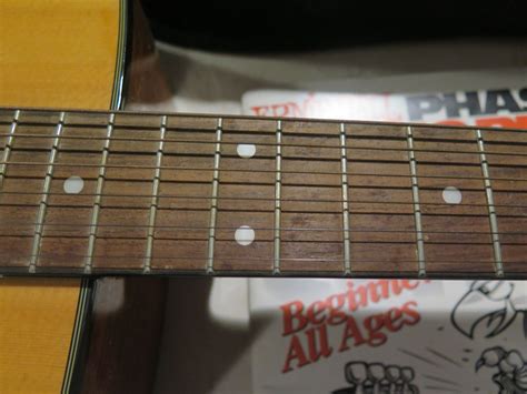 Fender Sd 8s Squier 6 String Acoustic Guitar W Case And Lessons