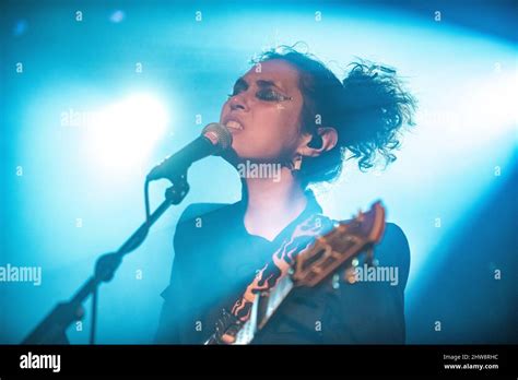 Alice Wonder Performing At La 2 De Apolo Barcelona 25 Feb 2022