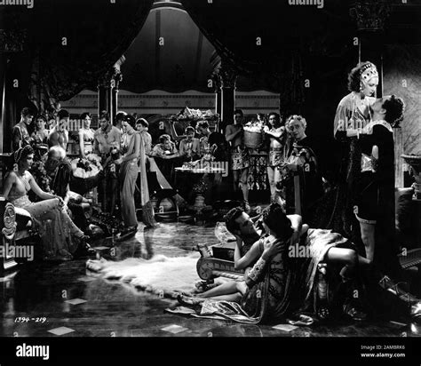 Fredric March As Marcus Superbus And Joyzelle Joyner As Ancaria At