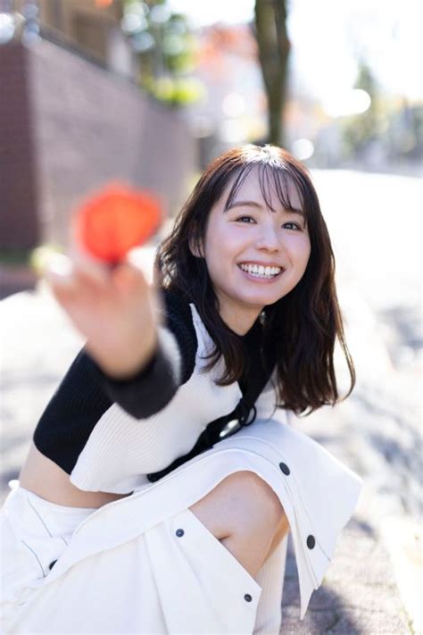 【デビューは『セーラームーン』】女優・小池里奈が見せる曲線美 芸歴20年を飾る圧巻のビジュアルを披露「これからもっと 大物”になります