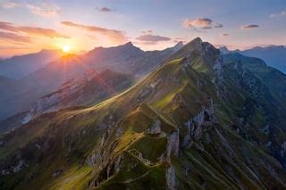 Mt Rophaien,Switzerland by Tobias Richter [800 × 534] : r/EarthPorn