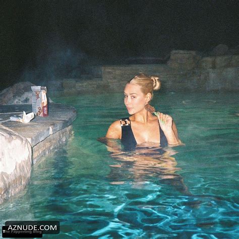Iggy Azalea Sexy And Topless Social Media Photos Collection Aznude