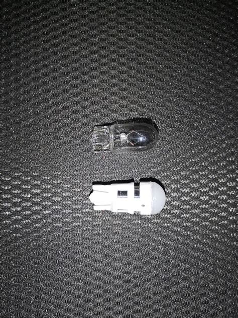 Лампочки из Китая ч.1 (w5w) — Ford Focus III Hatchback, 1,6 л, 2013 ...
