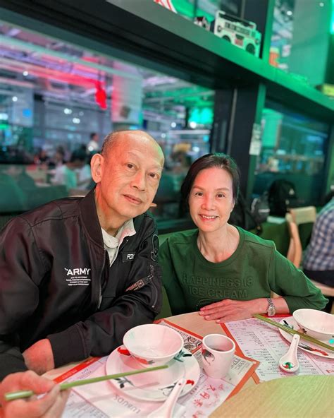 黃心穎一家走出喪父傷痛！為母親慶祝生日 黃心美承諾加倍愛媽媽 星島日報