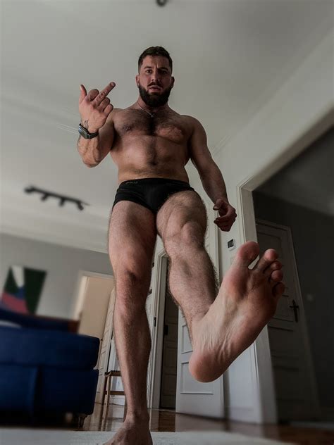 Sam Bruces Feet