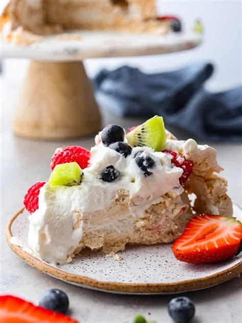 Simple And Easy Pavlova Therecipecritic