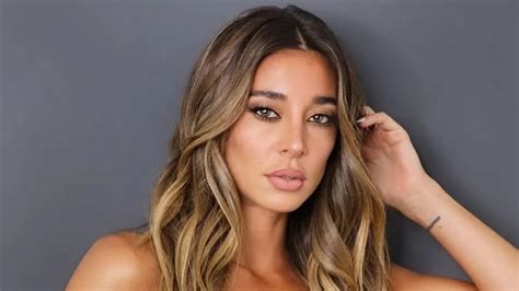 Vajza E Motit Më Seksi Në Botë Njihuni Me Argjentinasen Që ‘përvëlon