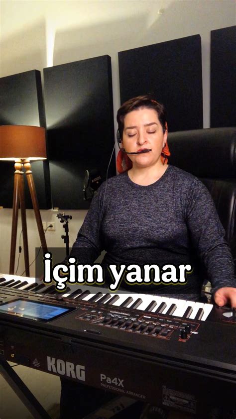 Samira Mis ‎اینجوری می تونی سمپلای کیبوردت رو پاک کنی کیبورد