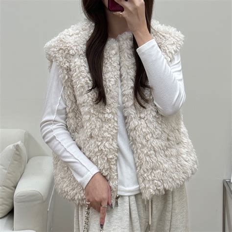 뽀글이조끼 페이크퍼조끼 에이블리