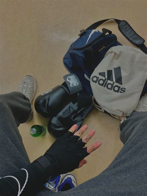 Pin On Guardado Rápido Kick Boxing Girl Boxer Aesthetic Boxing Girl