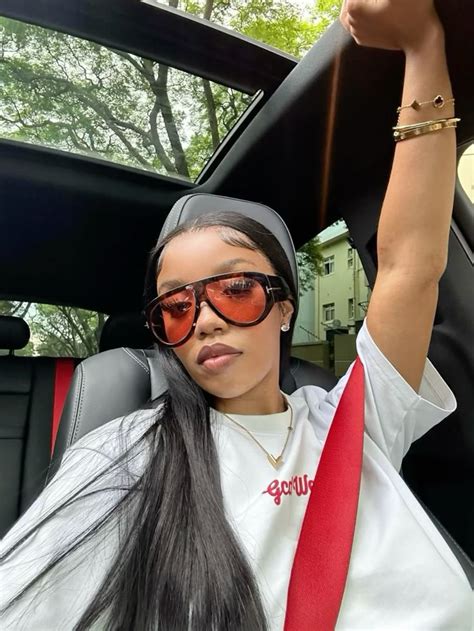Casual Chic Car Selfie Car Selfies Aesthetic Car Selfie Poses