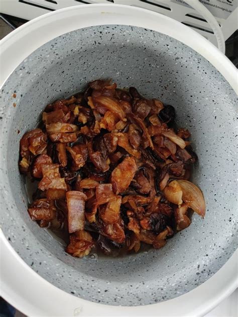 【电饭煲腊肠饭的做法步骤图，怎么做好吃】鱼蛋一粒下厨房