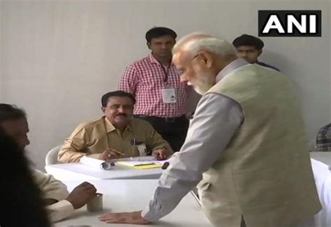 Pm Modi Votes Says Voter Id More Powerful Than Ied