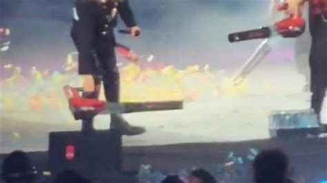 اوضاع بد اقتصاد از پدر و مادر خانواده به بچه هام سرایت کرده همه باهم تمیز کاری میکنن سونگمو