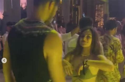 Ferry Irawan Diduga Kdrt Wulan Guritno Goyang Seksi Bareng Pacar