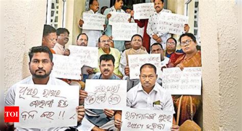 Odisha Opposition Creates Ruckus Over Ex Ministers Murder During