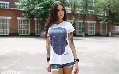 Aleksandr Mavrin White T Shirt Short Shorts Model Jean Shorts