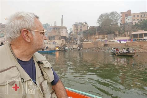 Paseo En Barca Por El Ganges
