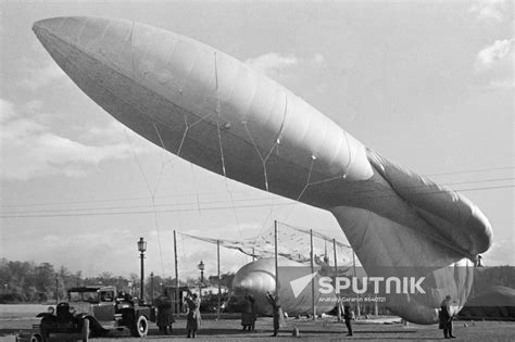 Aerostats on city streets | Sputnik Mediabank