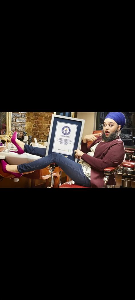 جوان ترین زن ریش دار جهان😅 طرفداری